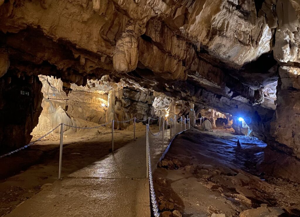 Fuzine, Croatia spilja vrelo by Mario Krpan Dreamstime - Putujmo Jeftino